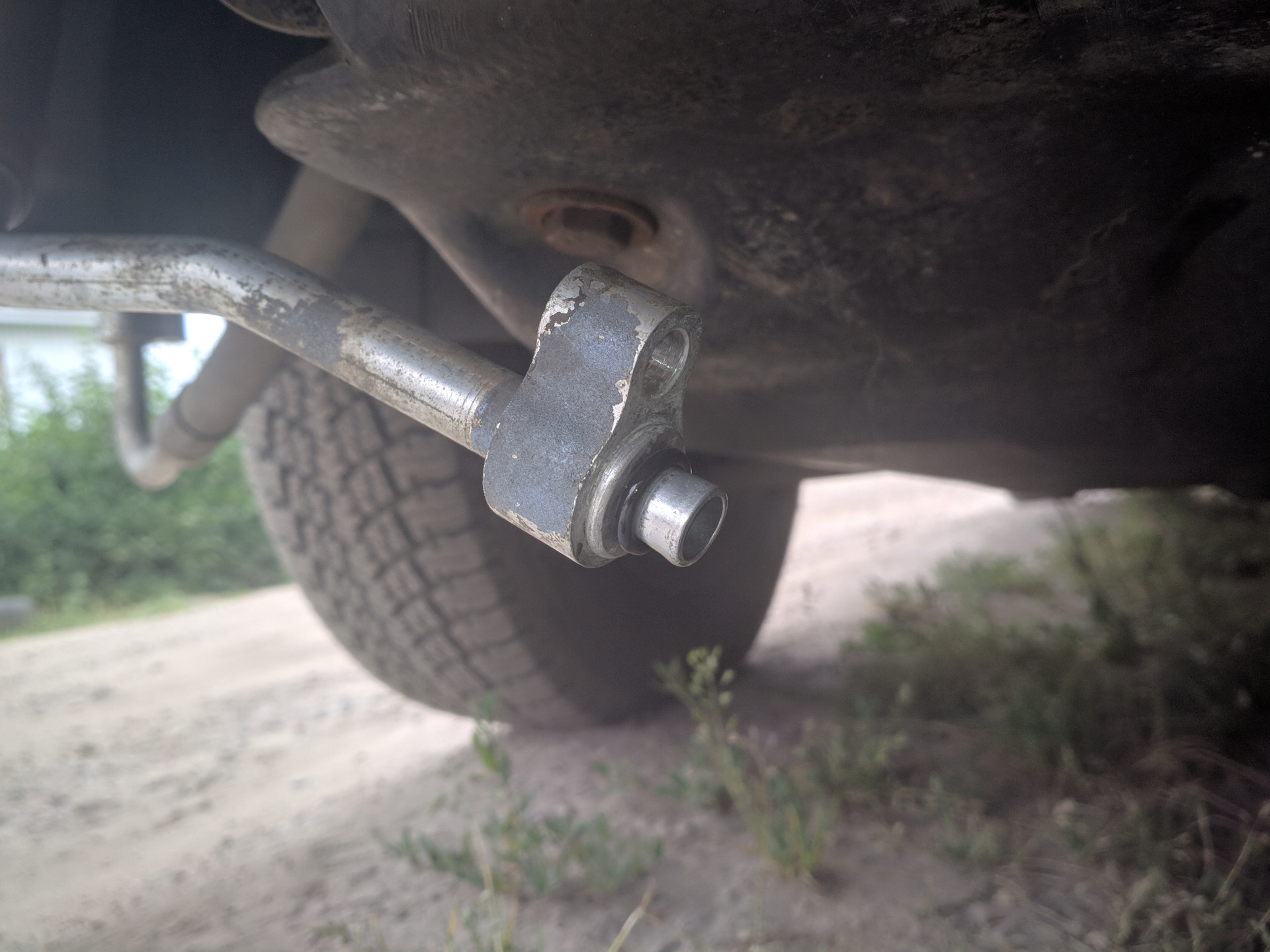 Замена уплотнений трубок кондиционера — Ford Focus I Sedan, 1,6 л, 2004 ...