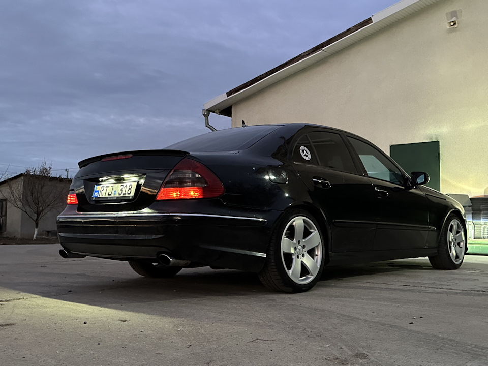 Пришло время некоторых изменений снаружи — Mercedes-Benz E-Class (W211), 2,1 л, 2008 года ...