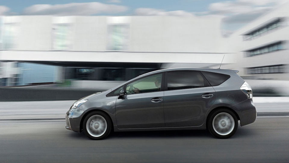 Toyota Prius Plus 1.8 гибридный 2014 | «Европеец» на DRIVE2