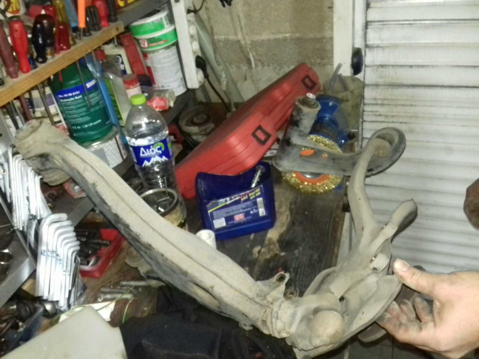 driver side lower arm broke from rust — Mercedes-Benz E-class (W210), 2 ...