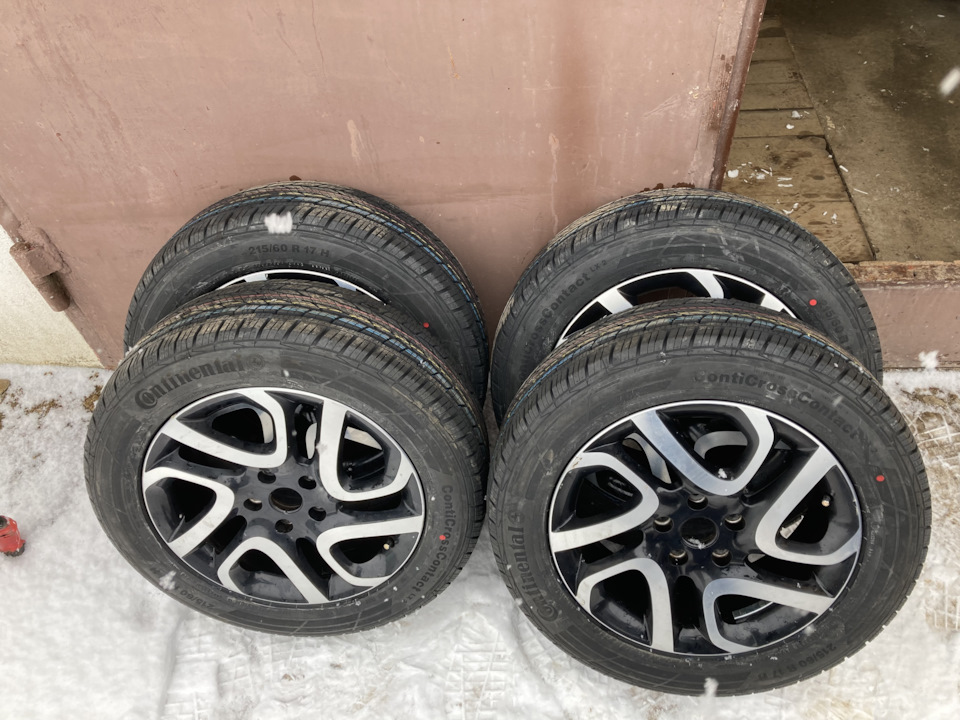 Покупка летней резины 215/60R17 — Renault Kaptur (2016), 2 л, 2018 года ...