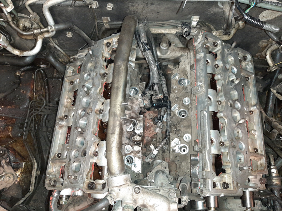 Собрал двигатель, грм, валы, крышки, впускной колектор — Mitsubishi ...