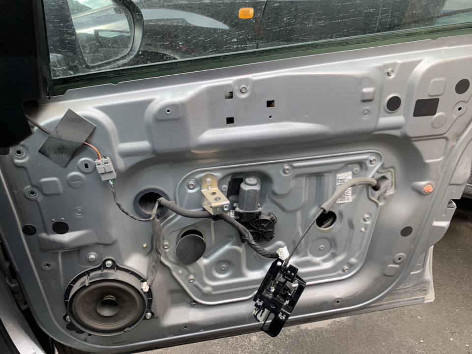 Замена по мелочам, ручка двери, кнопка багажника Nissan Qashqai j10 ...