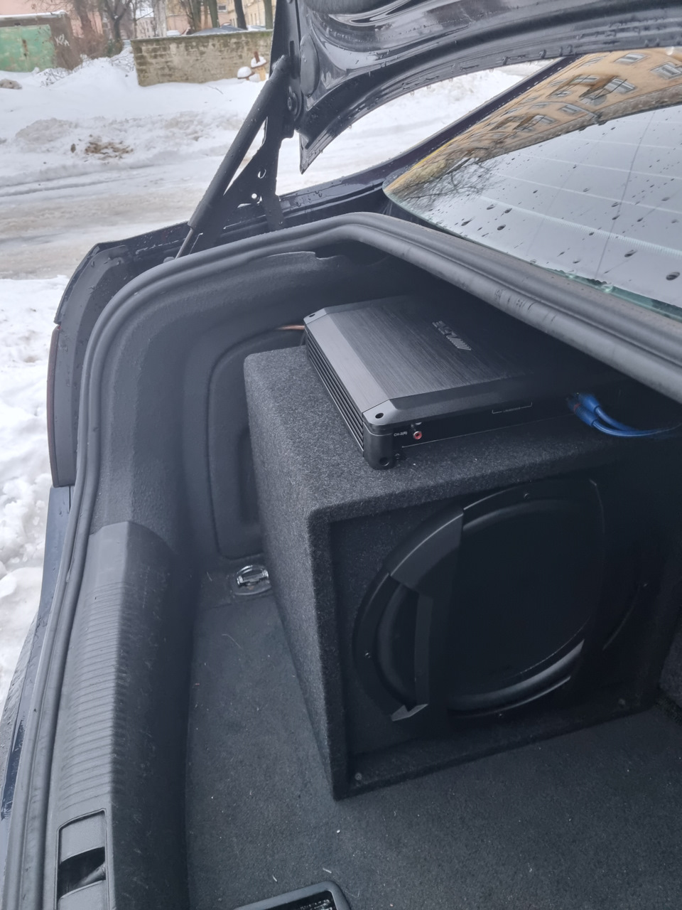 Вот решил поставить сабвуфер в багажник — Audi A6 (C6), 3 л, 2005 года ...