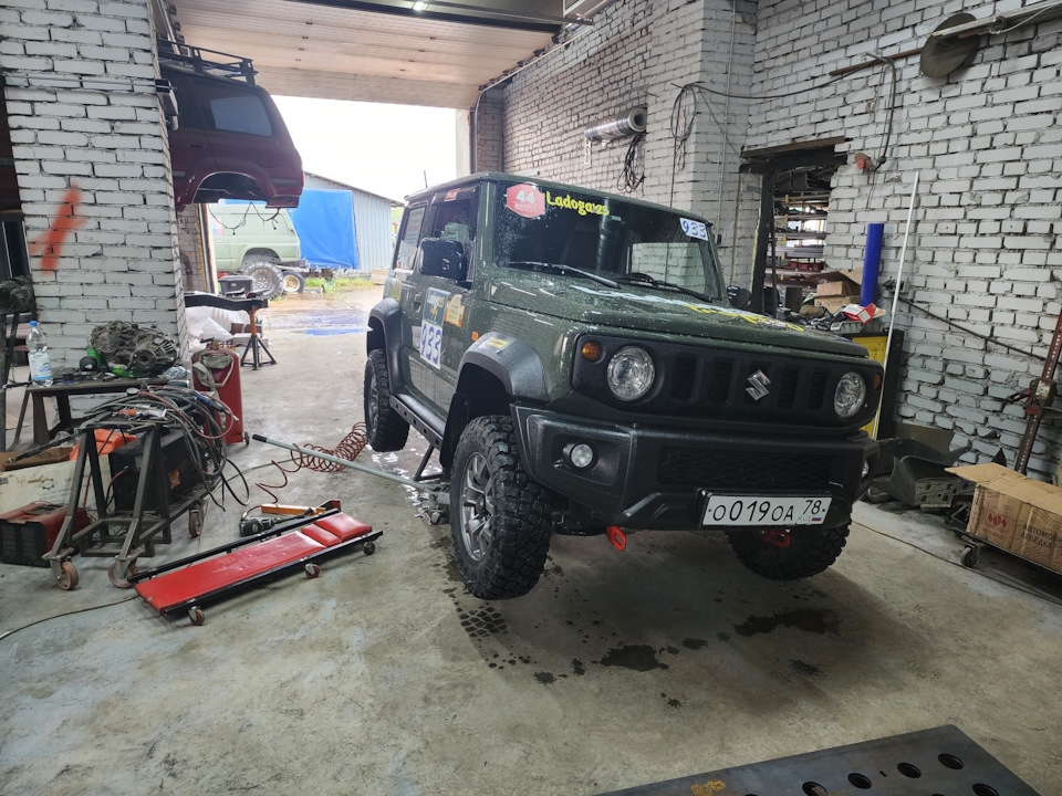 Силовые пороги с подножкой на джимни jb74 — Suzuki Jimny (4G), 1,5 л ...