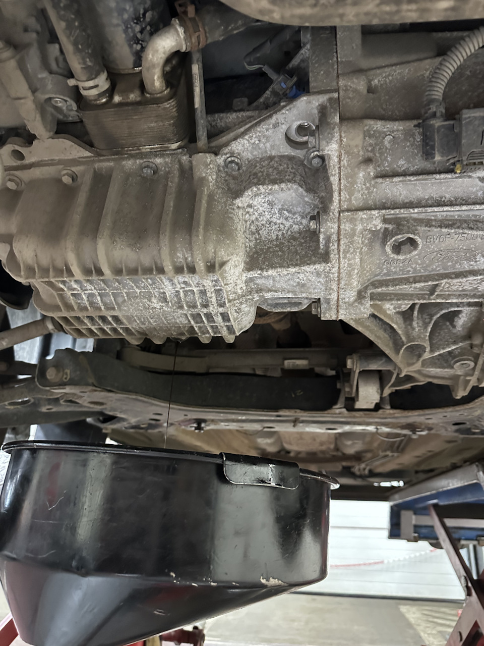 Замена масла, фильтра — Ford EcoSport, 1,6 л, 2017 года | плановое ТО ...