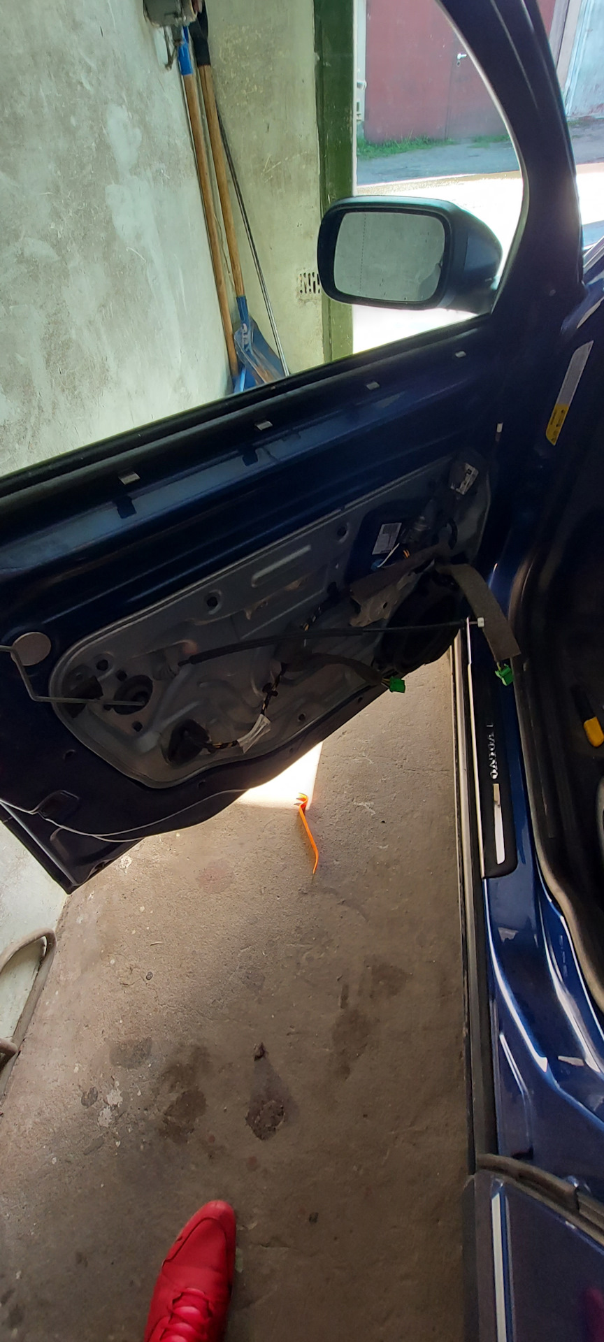 Замена датчика температуры. — Volvo V50, 2 л, 2006 года | электроника ...