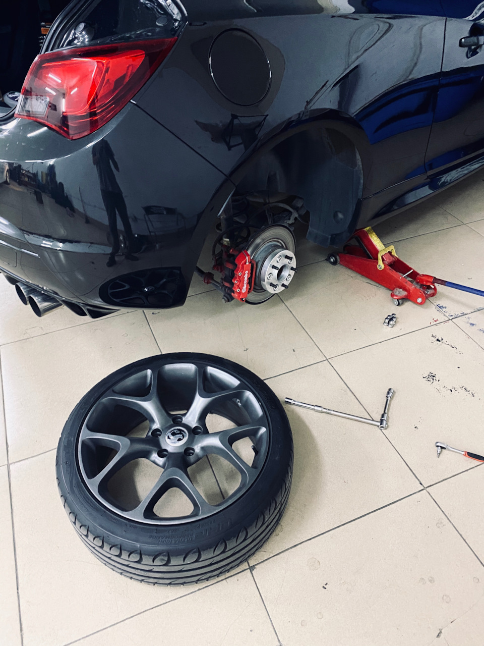 Проставки на зад +25мм — Opel Astra J GTC, 1,4 л, 2012 года | стайлинг ...
