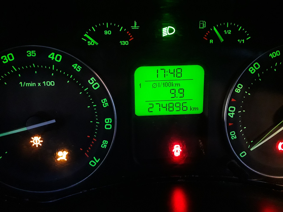 Индикатор — Skoda Octavia Mk2, 1,6 л., 2005 года | электроника | DRIVE2