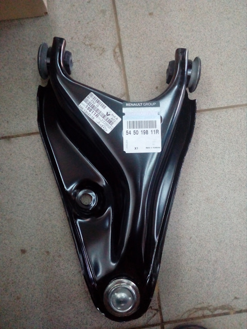 545019811R Рычаг ниж пер л RENAULT | Запчасти на DRIVE2