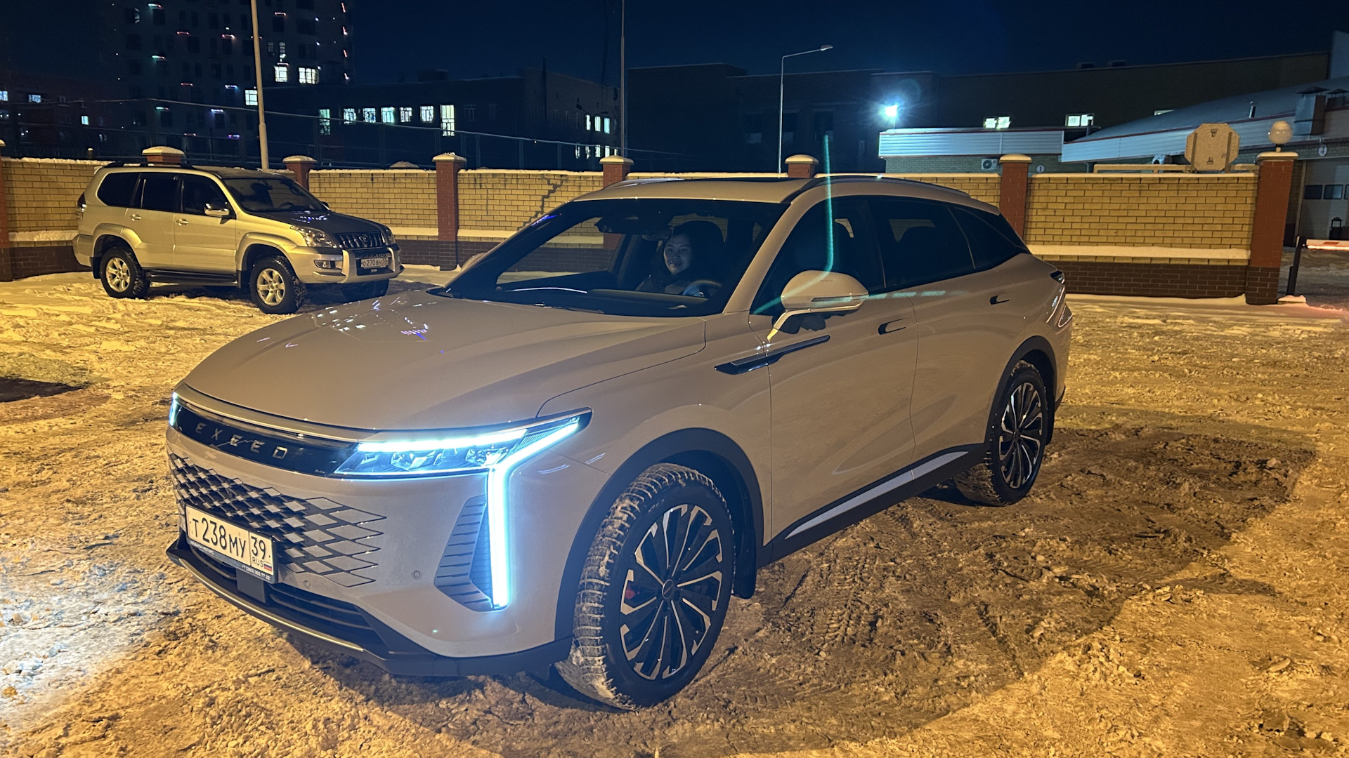 Exeed RX 2.0 бензиновый 2023 | на DRIVE2