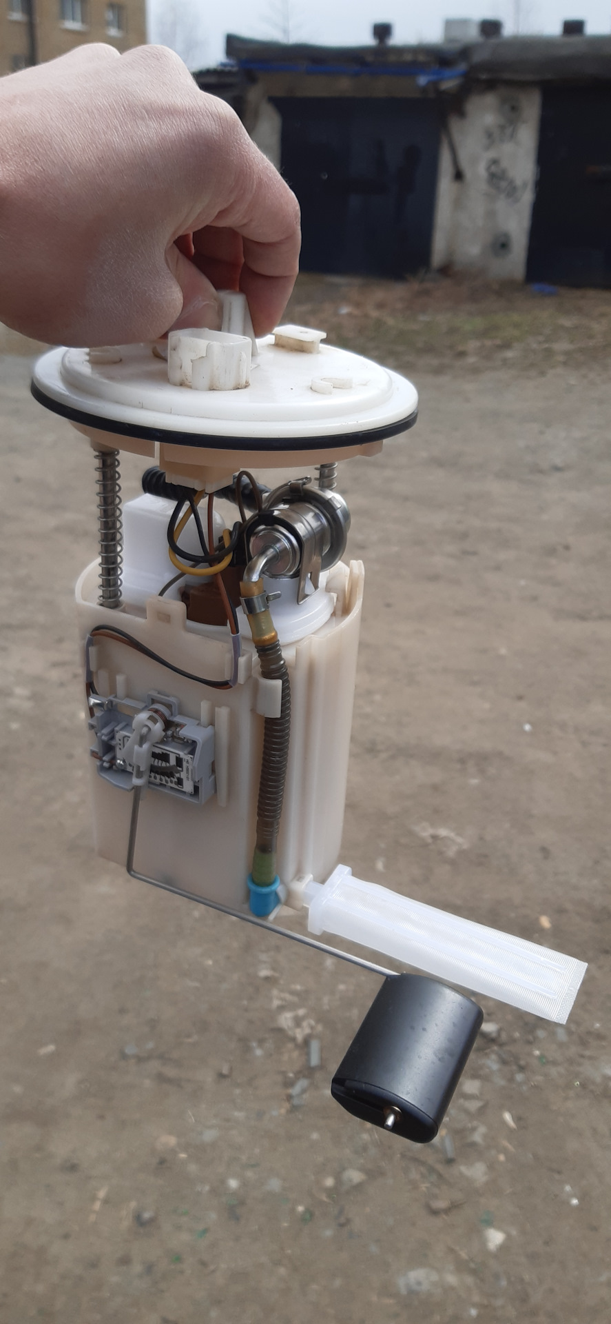 Замена всех топливных фильтров — KIA Ceed (1G), 1,6 л, 2009 года ...