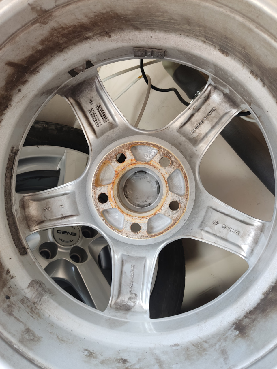 1311283 Держатель Jaguar Land Rover | Запчасти на DRIVE2