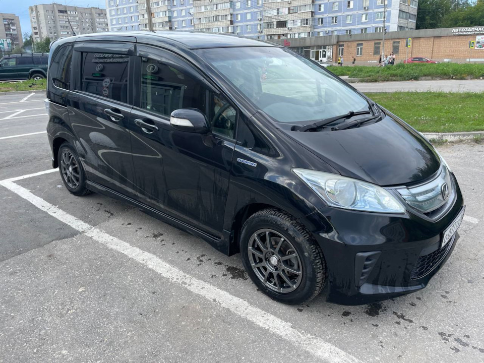 17. Диски на лето. SKAD АКИТА R15 — Honda Freed (1G), 1,5 л, 2012 года ...