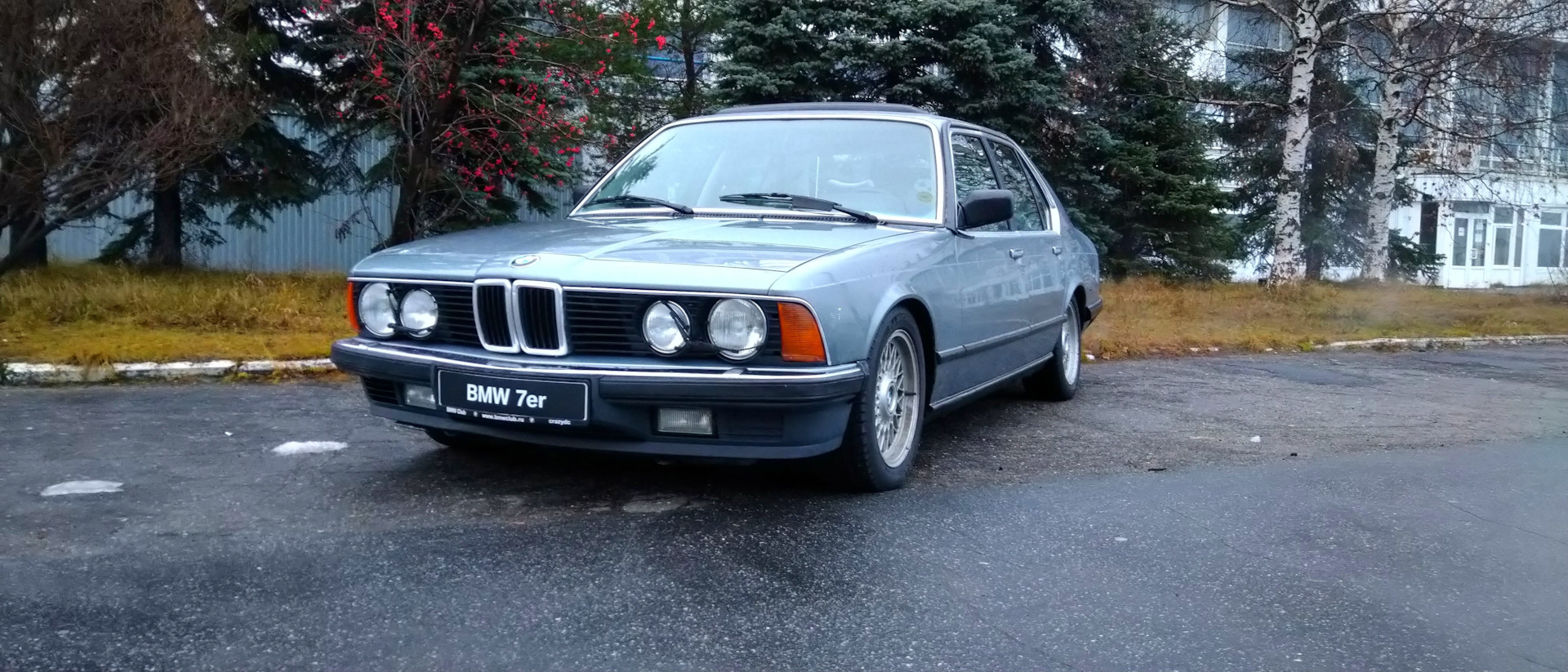 С днем автомобилиста! — BMW 7 series (E23), 3,5 л, 1985 года | рейтинг и продвижение | DRIVE2