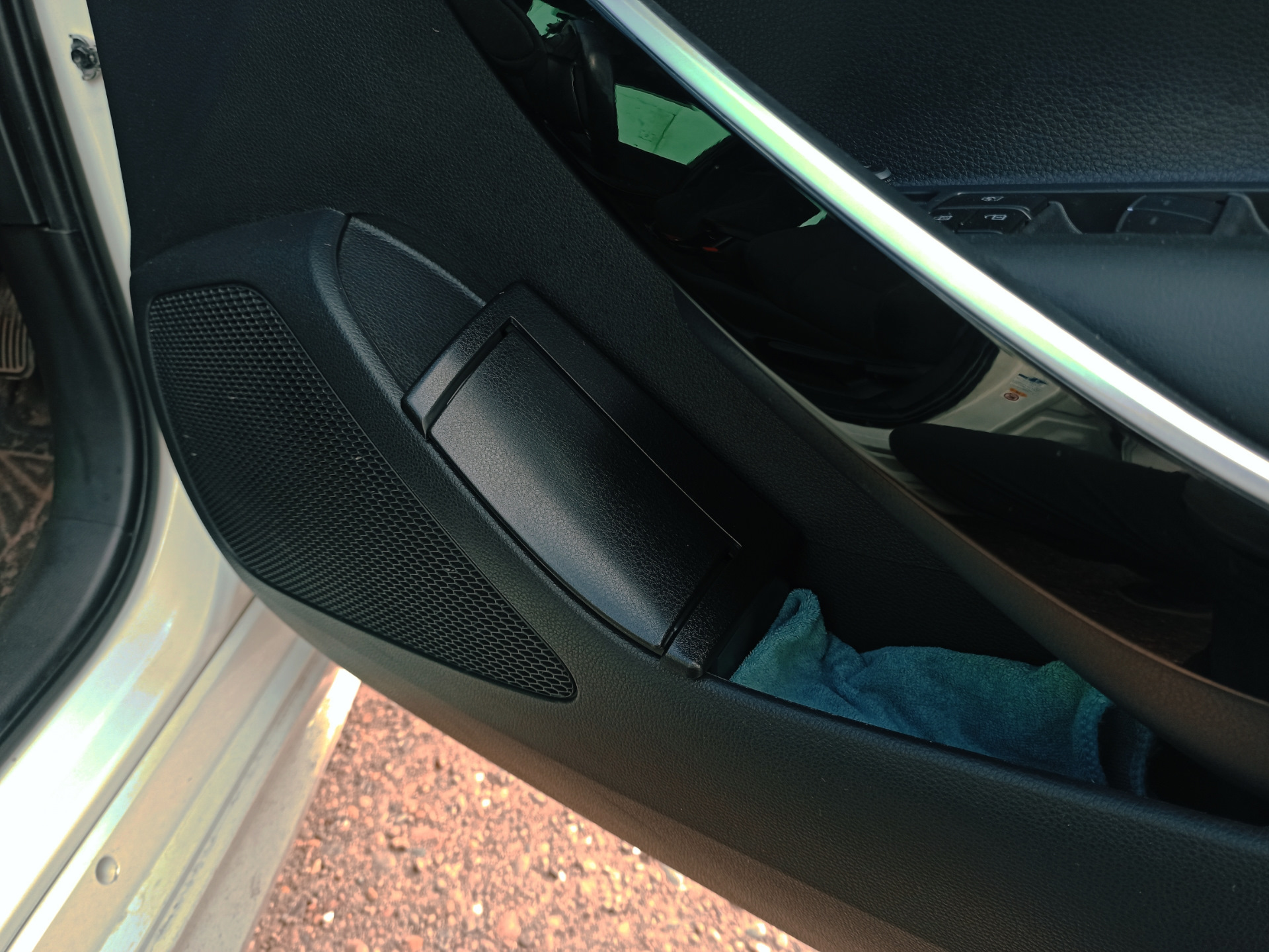 Оригинальная мусорка в дверь водителя Toyota Clean Box 49799-69012-05 ...