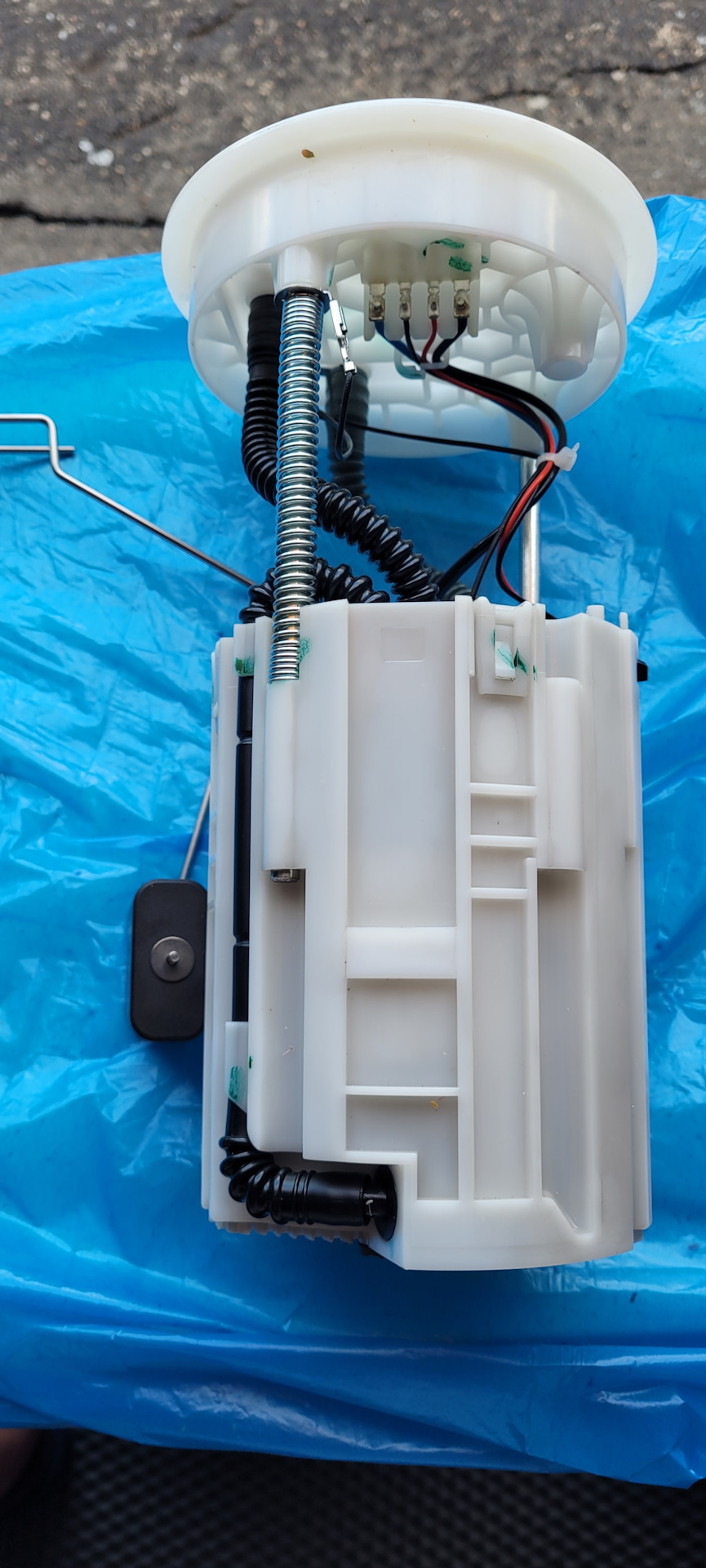 Geely coolray бензонасос сгорел — Geely Coolray (1G), 1,5 л, 2022 года ...