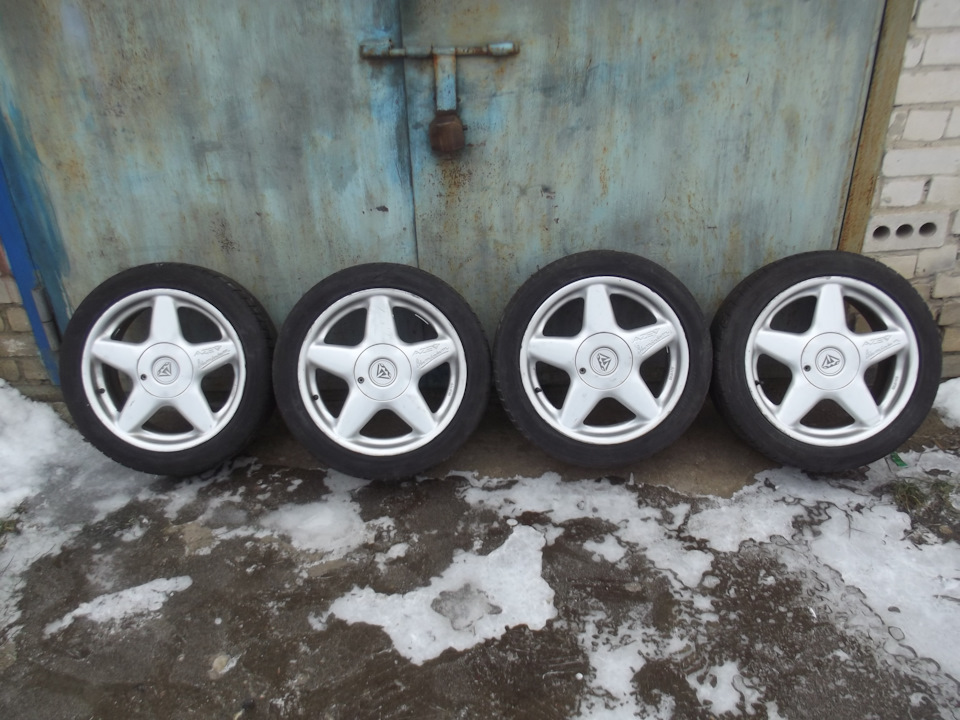 смена дисков. AZEV 17 — Audi 200 (20v), 2,2 л, 1990 года | колёсные ...