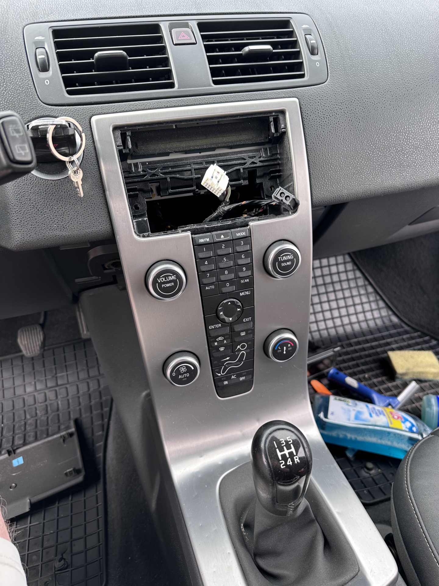 Установка Bluetooth — Volvo V50, 1,6 л, 2008 года | автозвук | DRIVE2