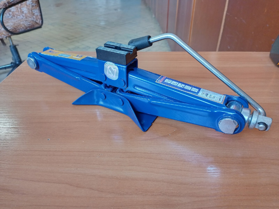 Замена поднимателя. Kraft КТ 800053 — Skoda Fabia Mk2, 1,4 л, 2012 года ...