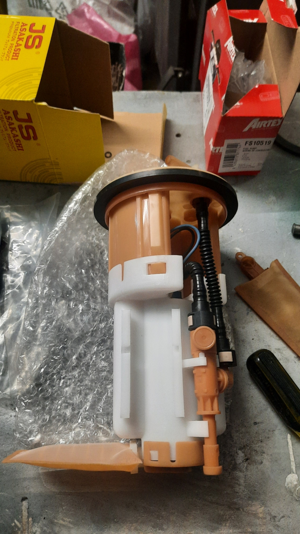 Замена топливного. — Mitsubishi Pajero (4G), 3,8 л, 2017 года ...