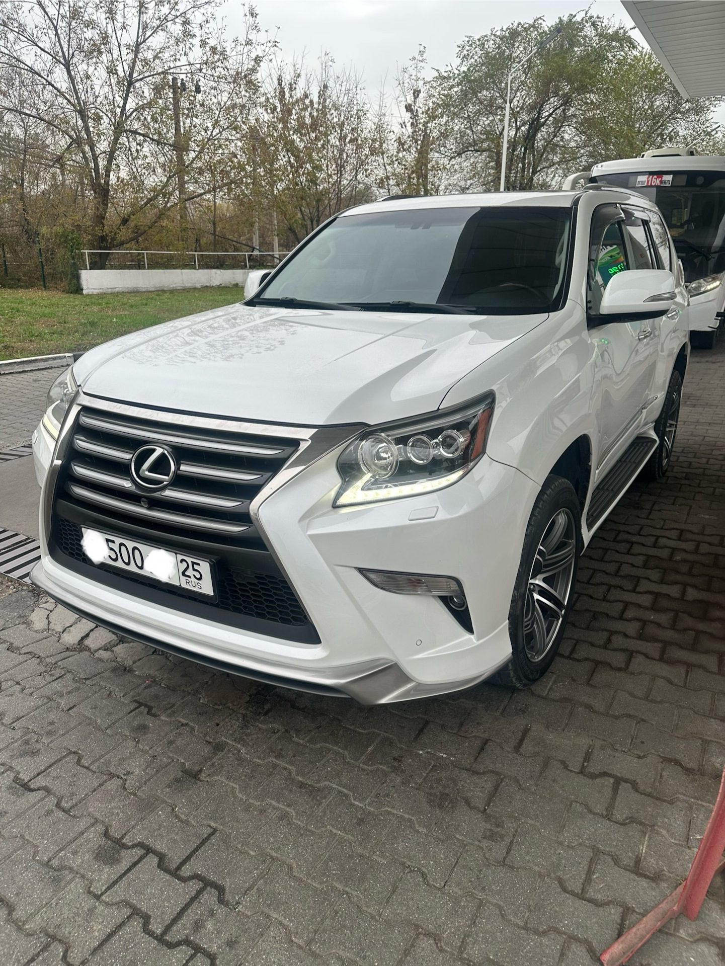 Штатный обвес F-Sport — Lexus GX (URJ150), 4,6 л, 2013 года | стайлинг | DRIVE2