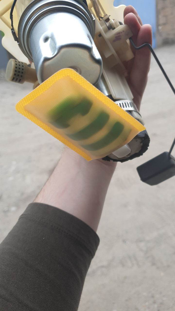 #12 Замена топливного фильтра 42072AE000 Kyosan 0150007122 — Subaru B4 ...