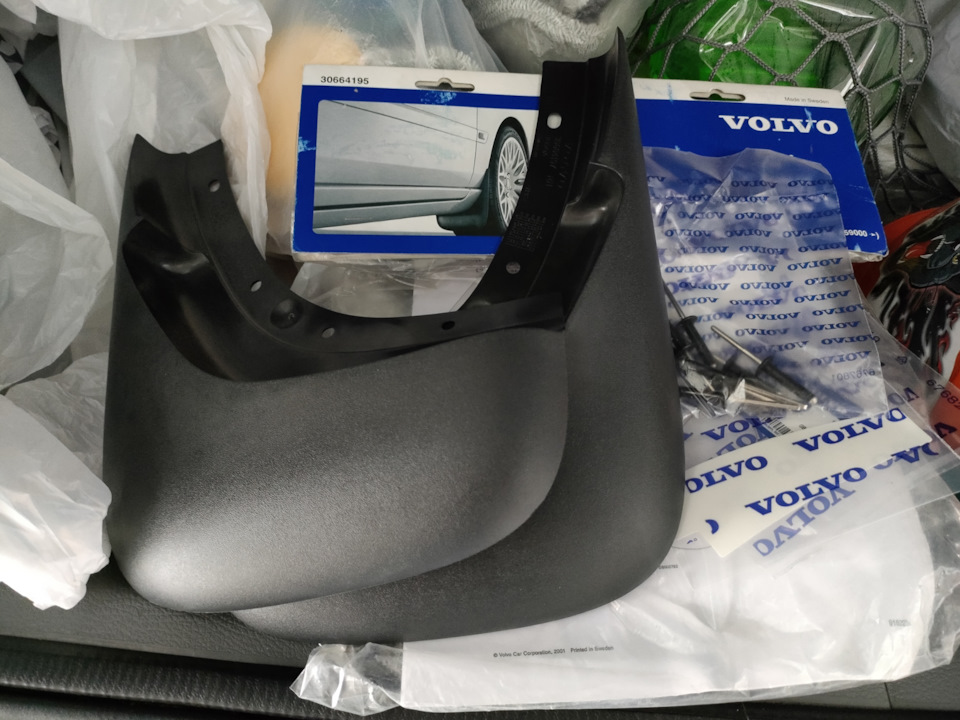 30664195 БРЫЗГОВИКИ ПЕРЕДНИЕ (КОМПЛЕКТ — 2 шт.) S60/V70 2005-… Volvo ...