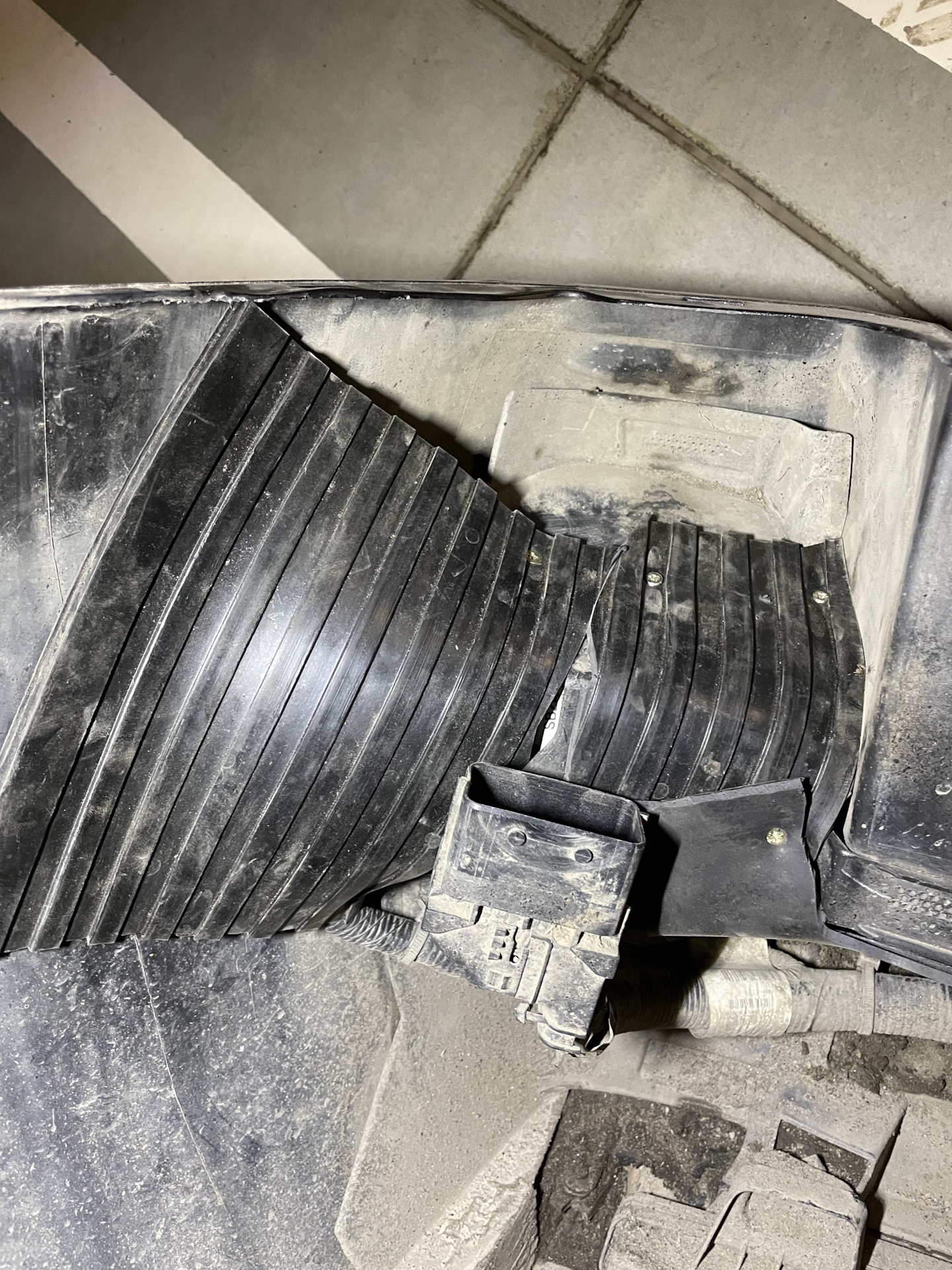 Изоляция всех датчиков заднего бампера на Escalade/tahoe 2015-2020 ...