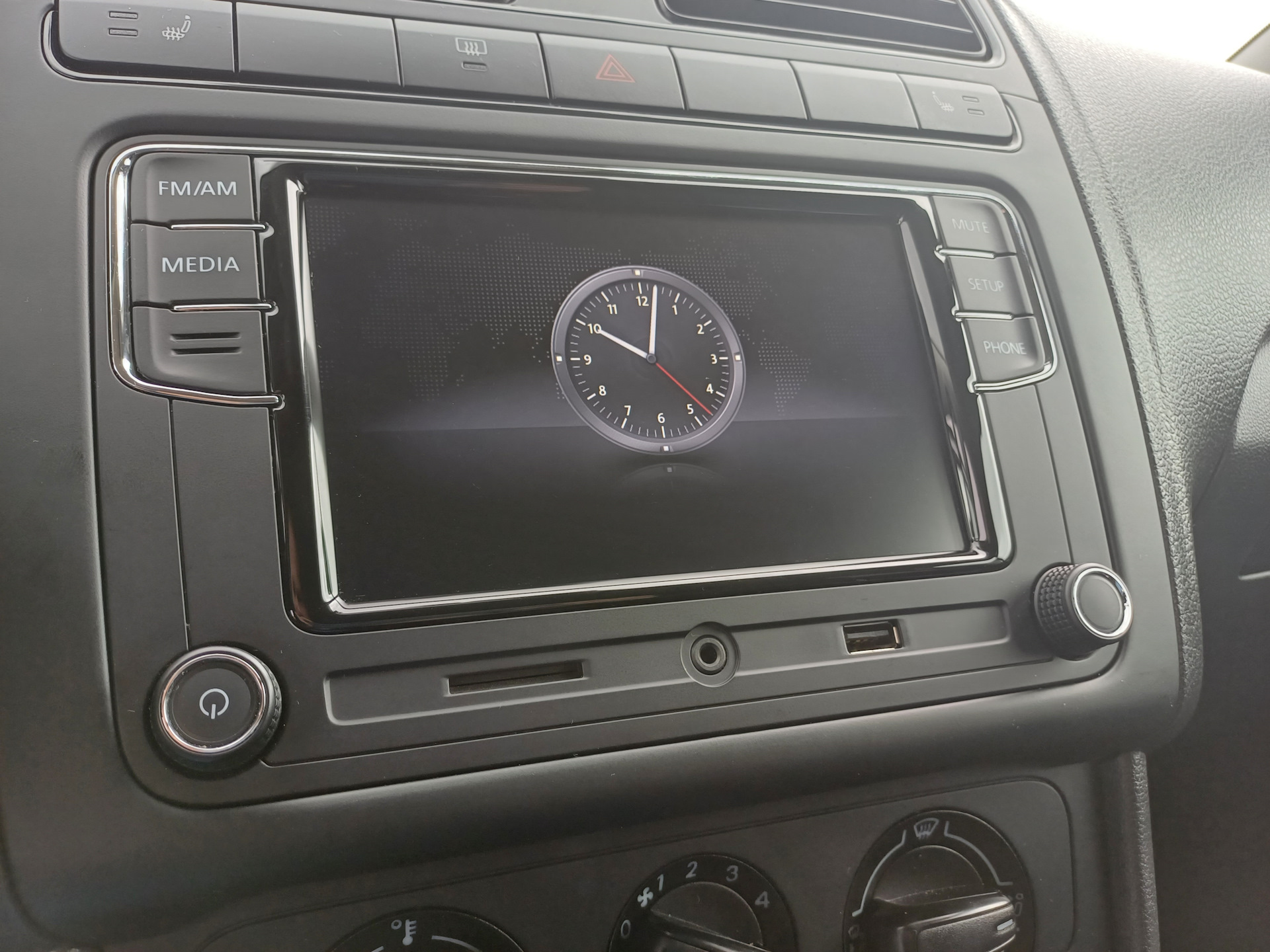 Подкинул rcd330 — Volkswagen Polo Sedan, 1,6 л., 2016 года | автозвук ...