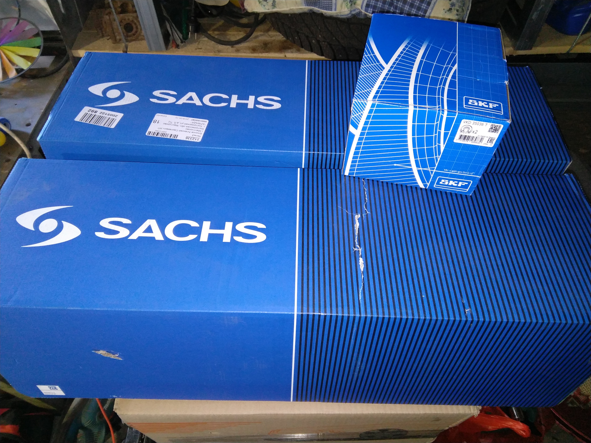 Замена передних амортизаторов — Volvo XC60 (1G), 2,4 л, 2012 года ...