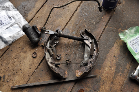 94580433 Колодок задних растяжка лев. GM | Запчасти на DRIVE2