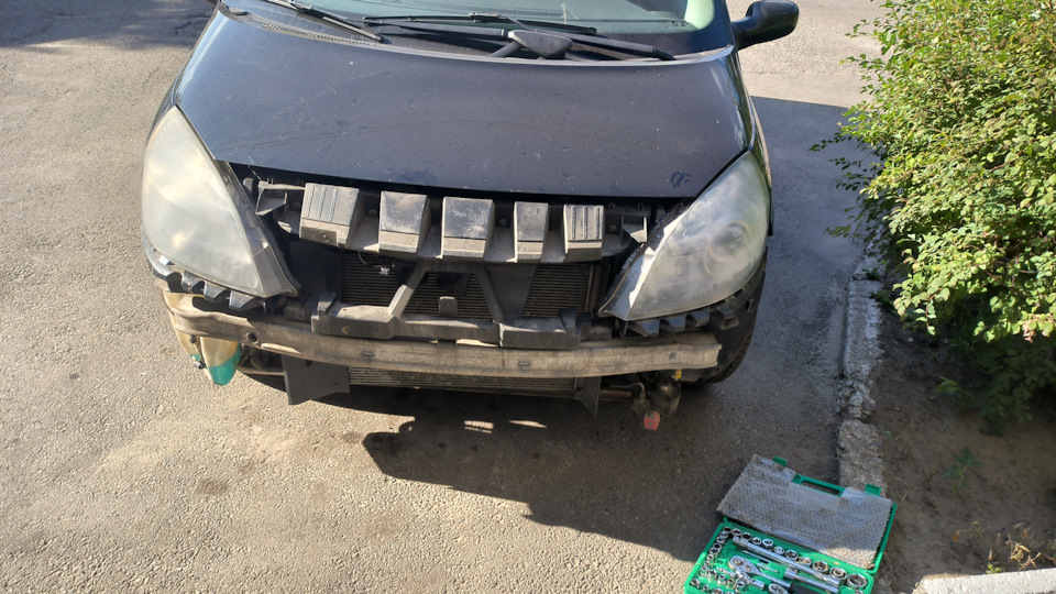 Кондиционер. — Renault Grand Scenic II, 2 л, 2008 года | поломка | DRIVE2