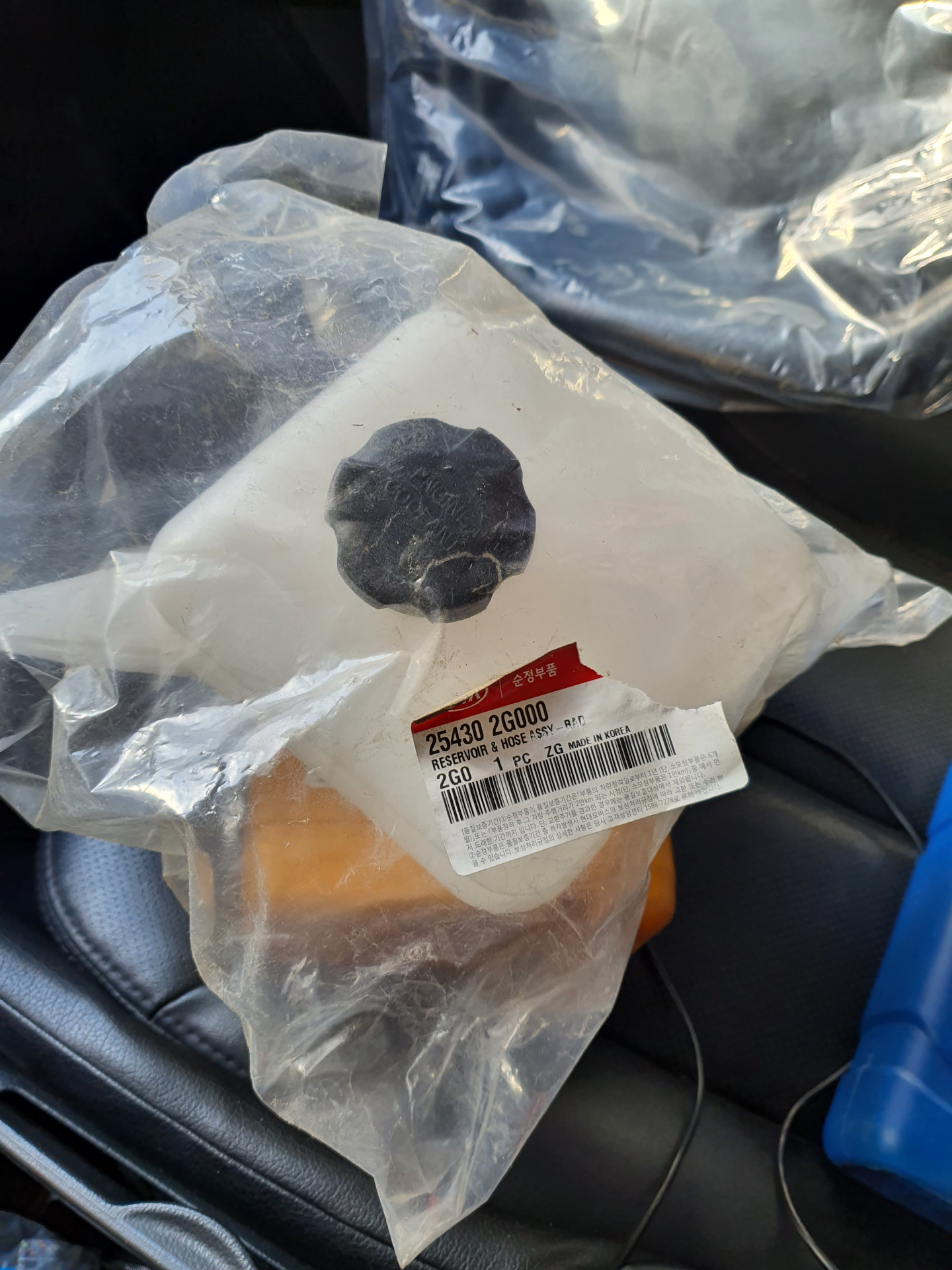 Замена ОЖ и жидкости гура — KIA Magentis II, 2 л, 2007 года ...