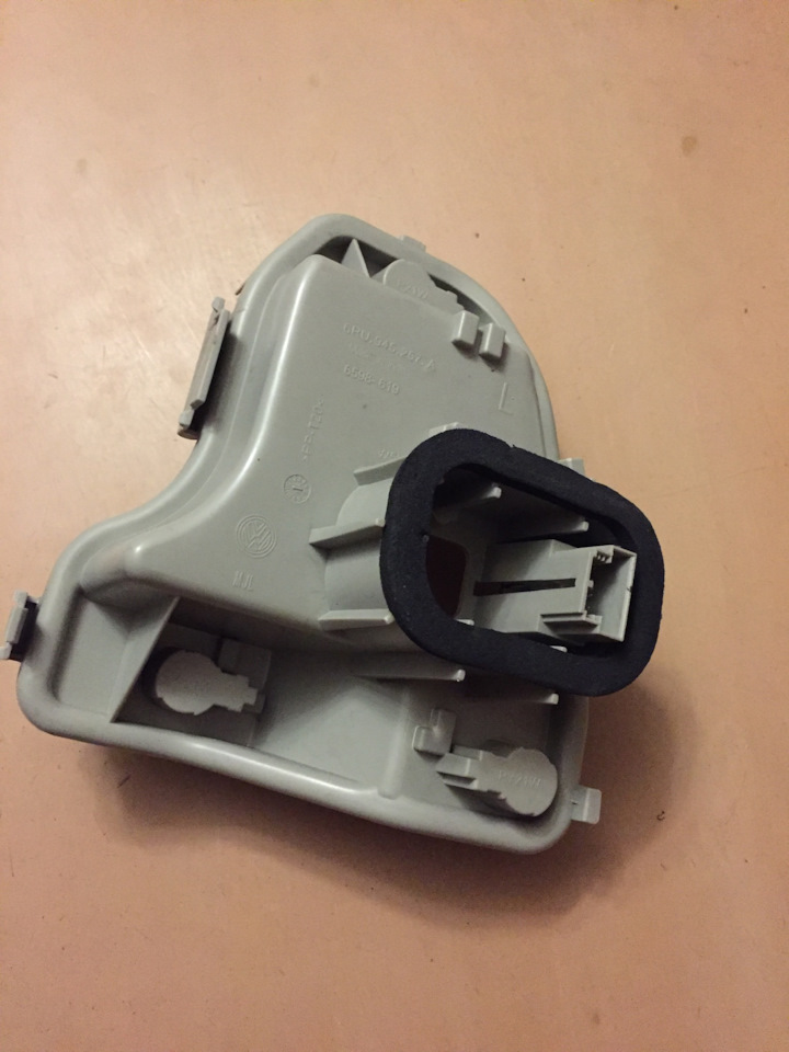 6RU945096E Фонарь задний правый для Volkswagen Polo VAG | Запчасти на ...