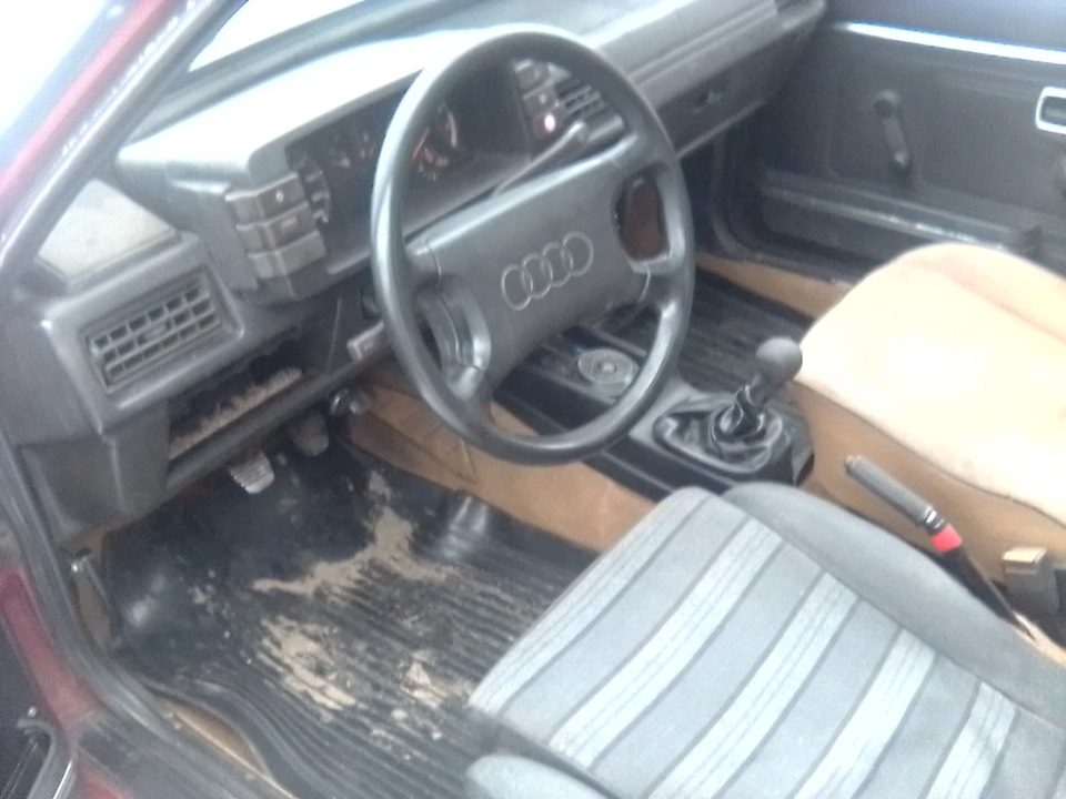Фото салона — Audi 80 (B2), 1,6 л, 1984 года | фотография | DRIVE2