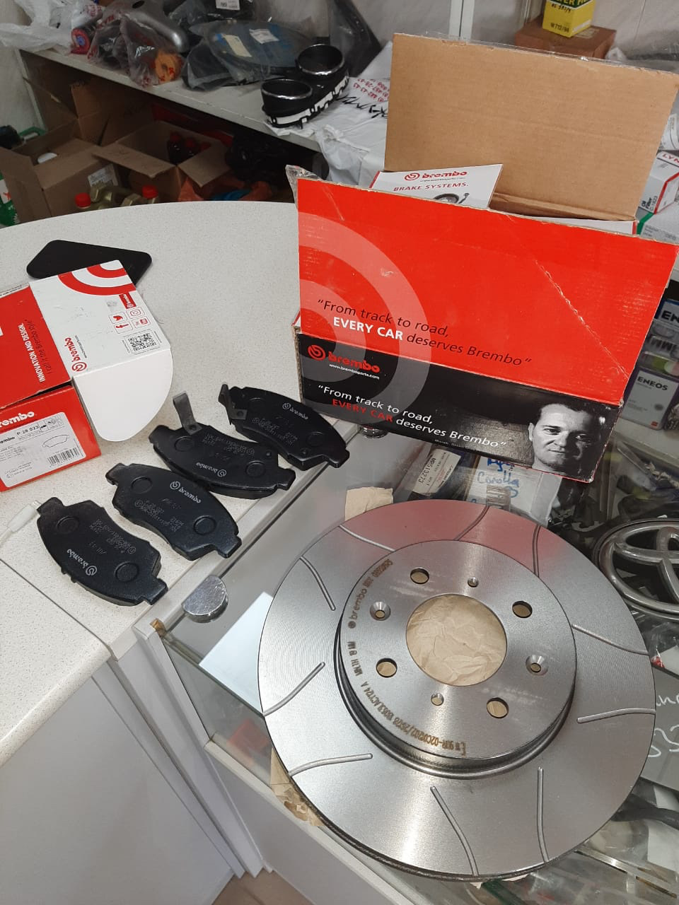 Установили тормозные диски и колодки от фирмы Brembo — DRIVE2