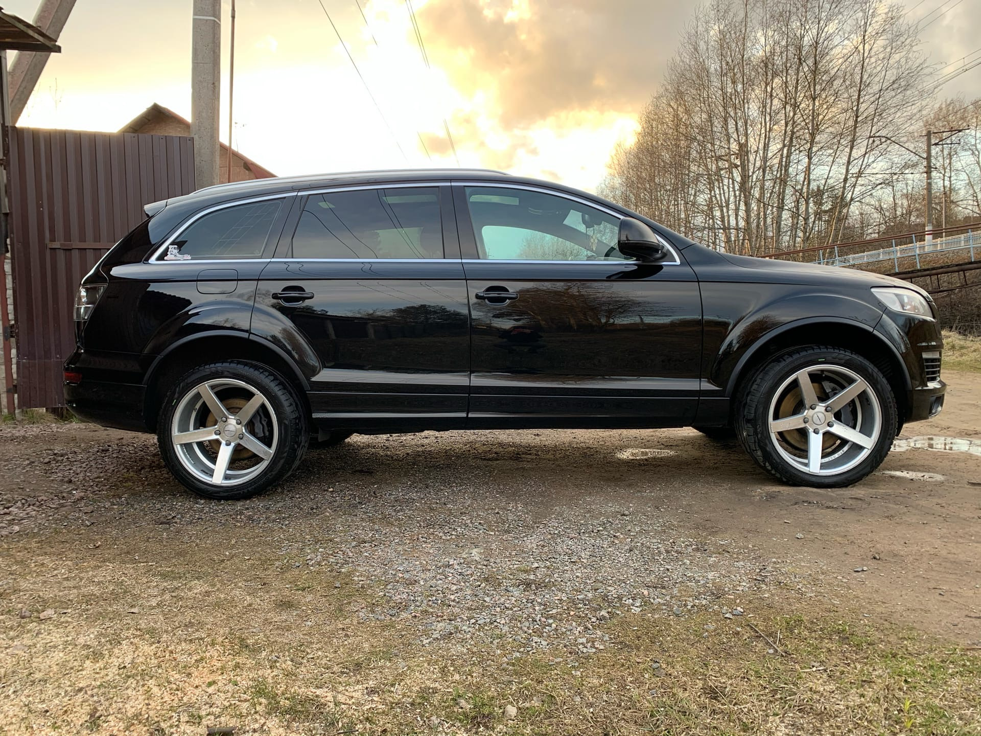 Поставил колеса+новую резину. Хакка блэк. — Audi Q7 (1G), 3 л, 2008 ...