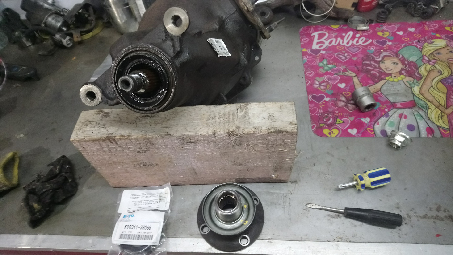 Замена сайлентблоков опоры заднего редуктора и сальника хвостовика ...