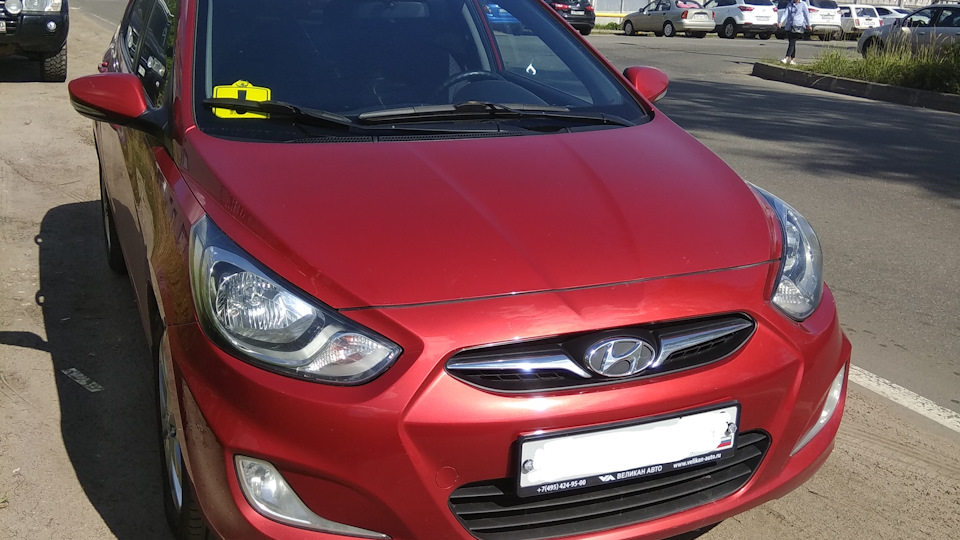 Hyundai Solaris 1.4 бензиновый 2012 | на DRIVE2