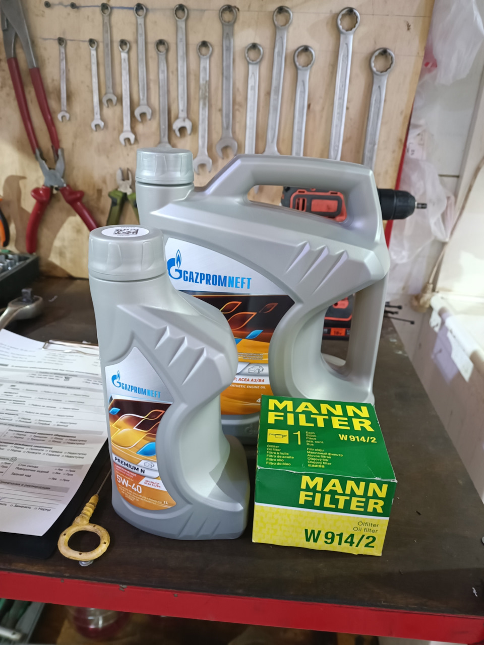 #10 Gazpromneft Premium N 5W-40 — Lada Vesta SW (1G), 1,6 л, 2019 года ...