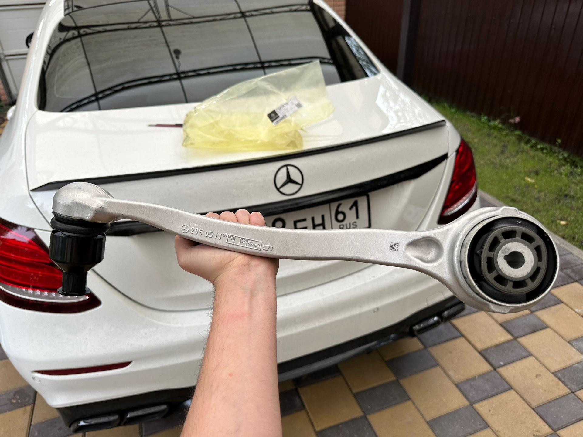 Замена передних рычагов, ТО в нынешних реалиях — Mercedes-Benz E-Class ...