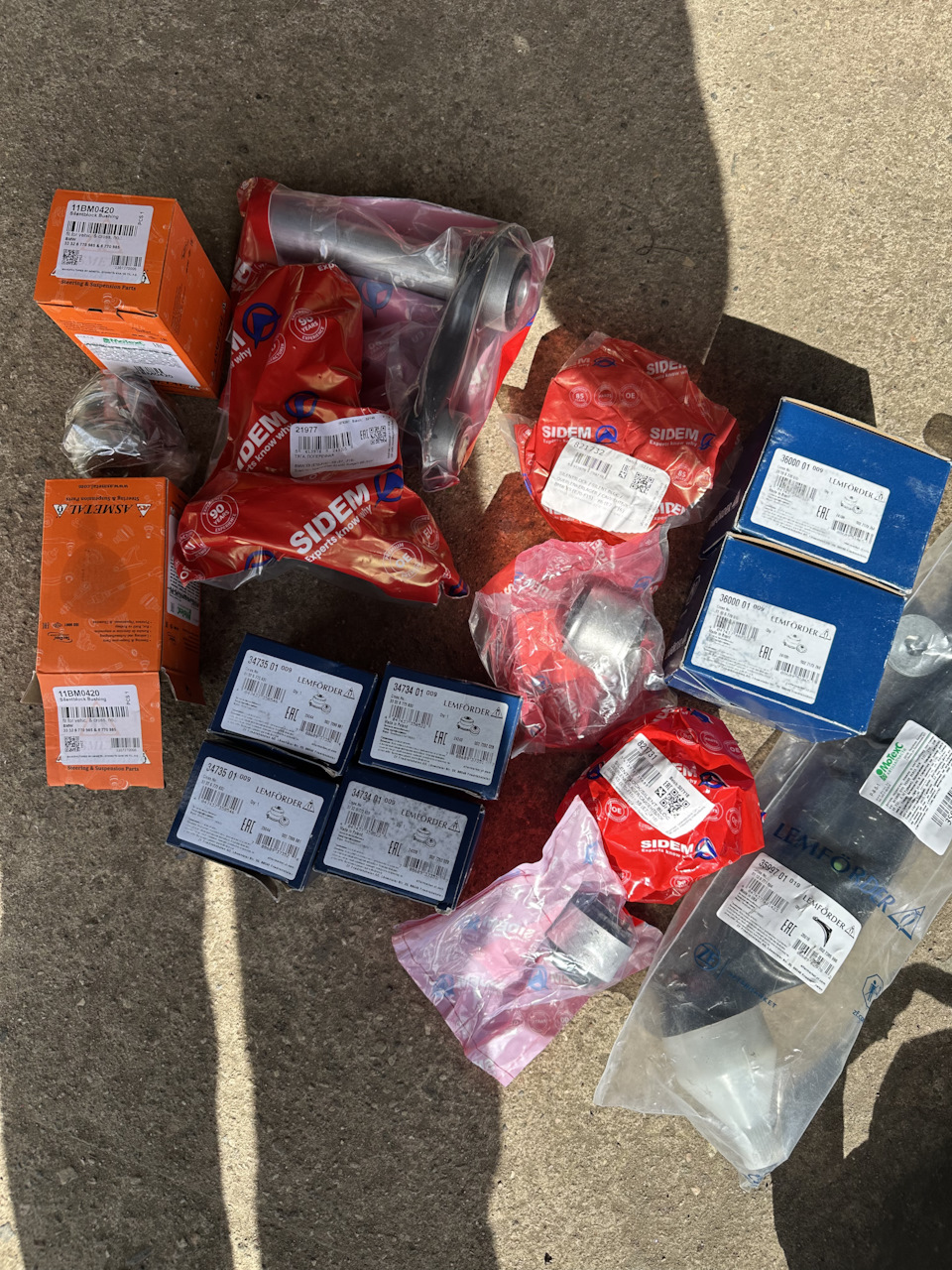 3473501 Подвеска, рычаг независимой подвески колеса LEMFORDER ...