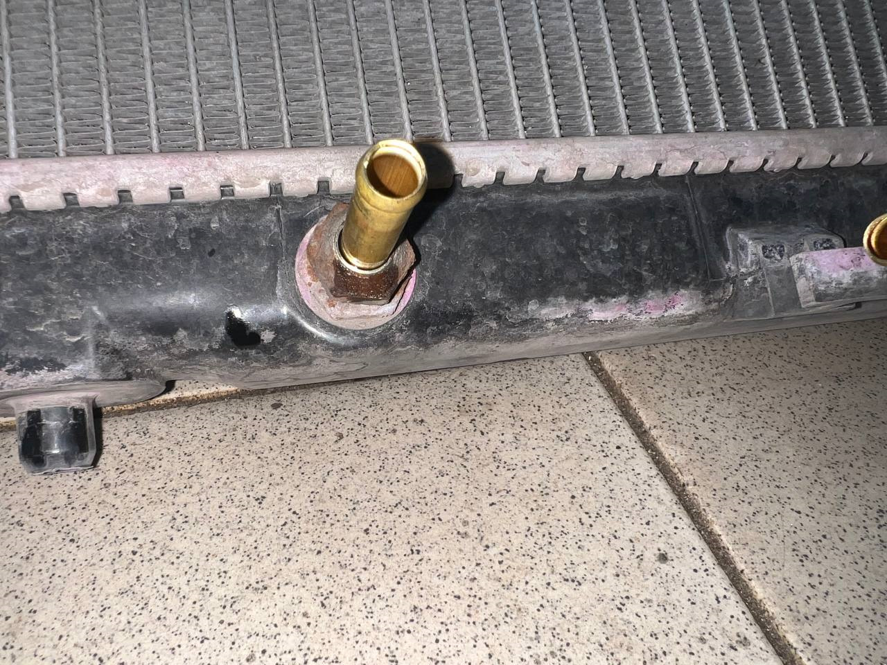 Очередная замена радиатора (с Luzar на Sakura) — Toyota Camry (XV50), 2 ...