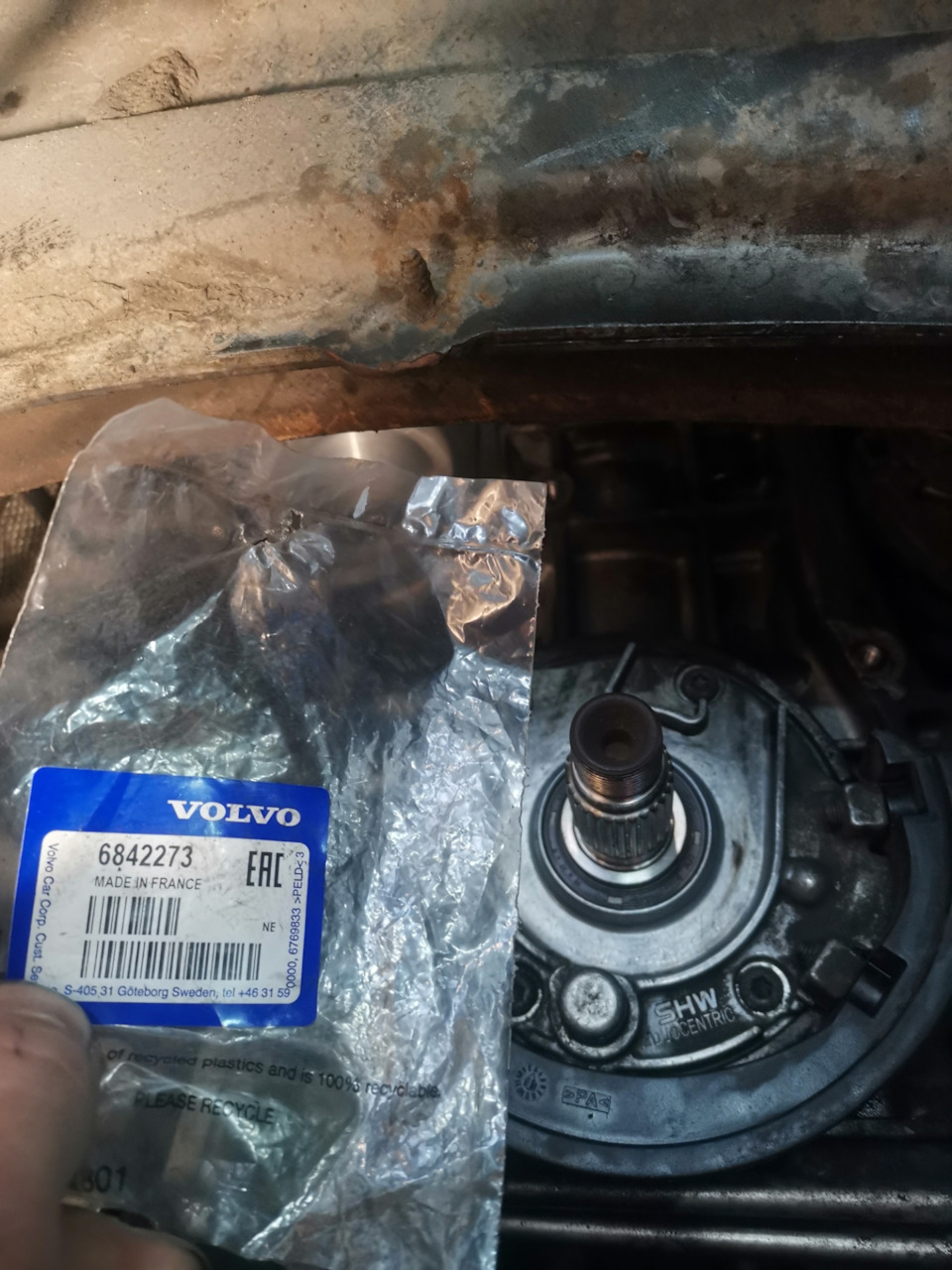 Замена ремня ГРМ и помпы, сальника распредвала, коленвала 2.4 дизель ...