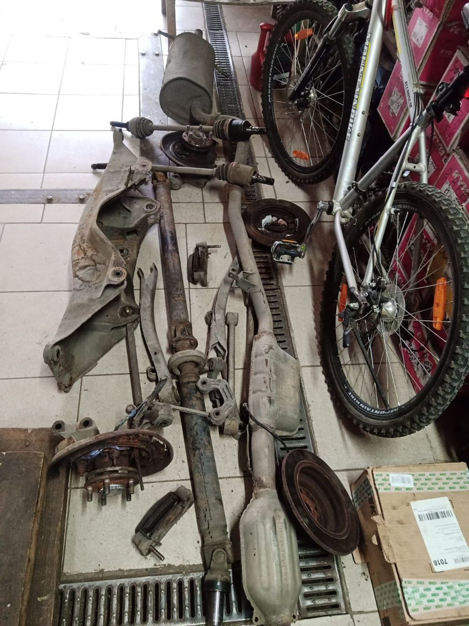 Плановые замены 4. Установка 2pot от Impreza GDA на Subaru Legacy BD ...