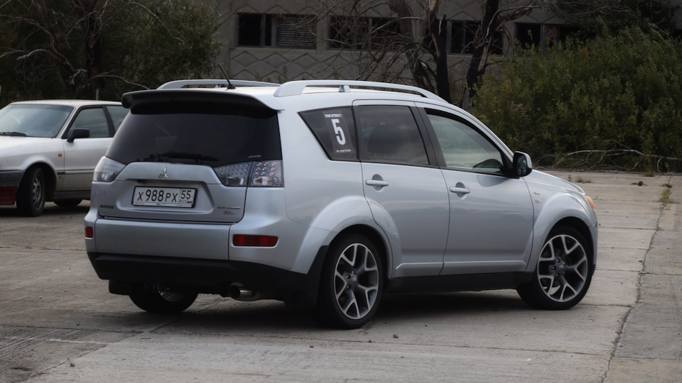 Mitsubishi Outlander XL 3.0 бензиновый 2007 | проект Ralliart на DRIVE2