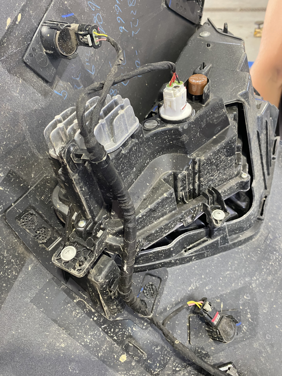 Установка ДХО в джолион отца — Haval Jolion, 1,5 л, 2023 года ...