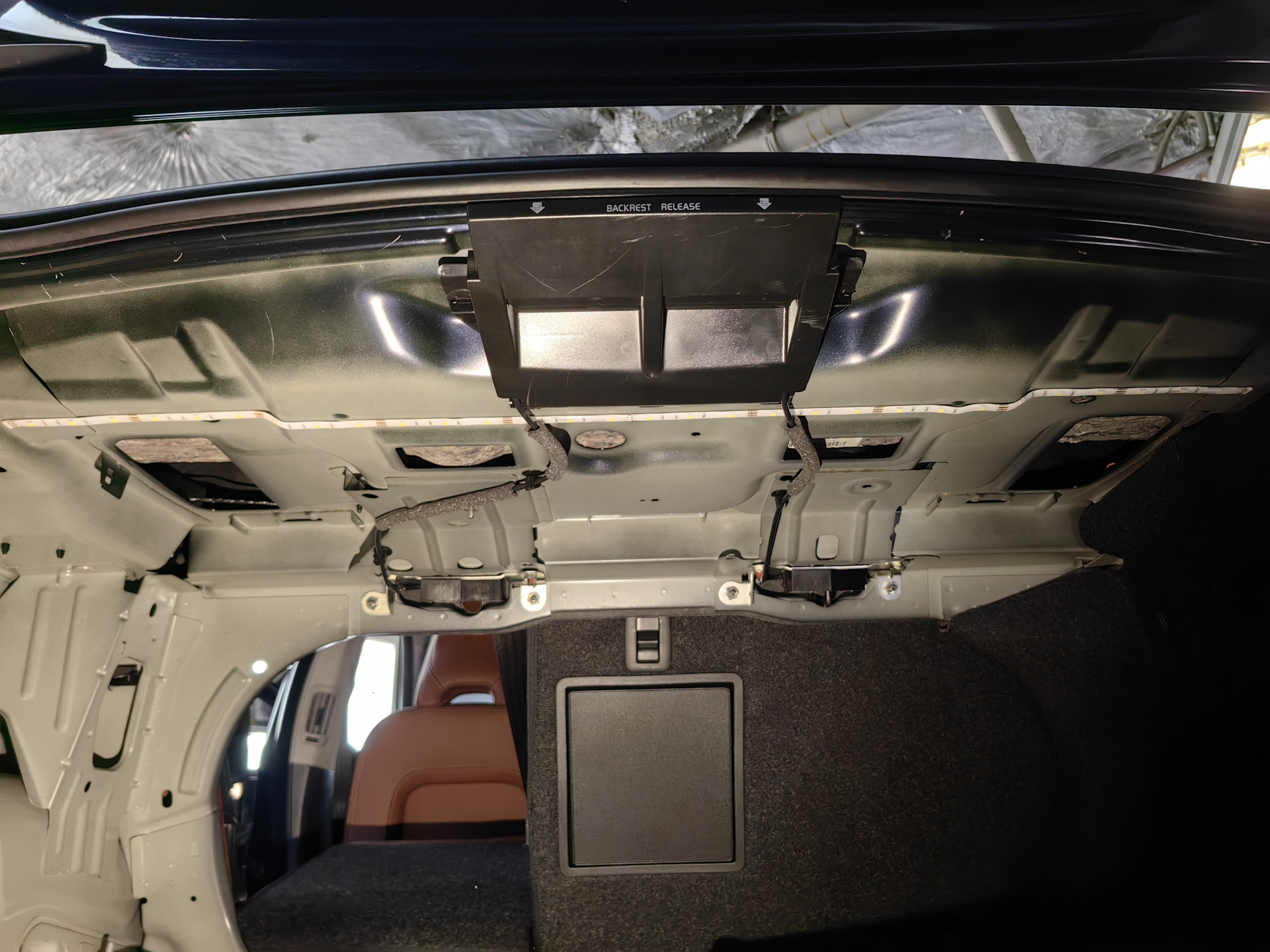 Пересвет багажника + розетка. — Volvo S80 (2G), 2 л, 2014 года ...