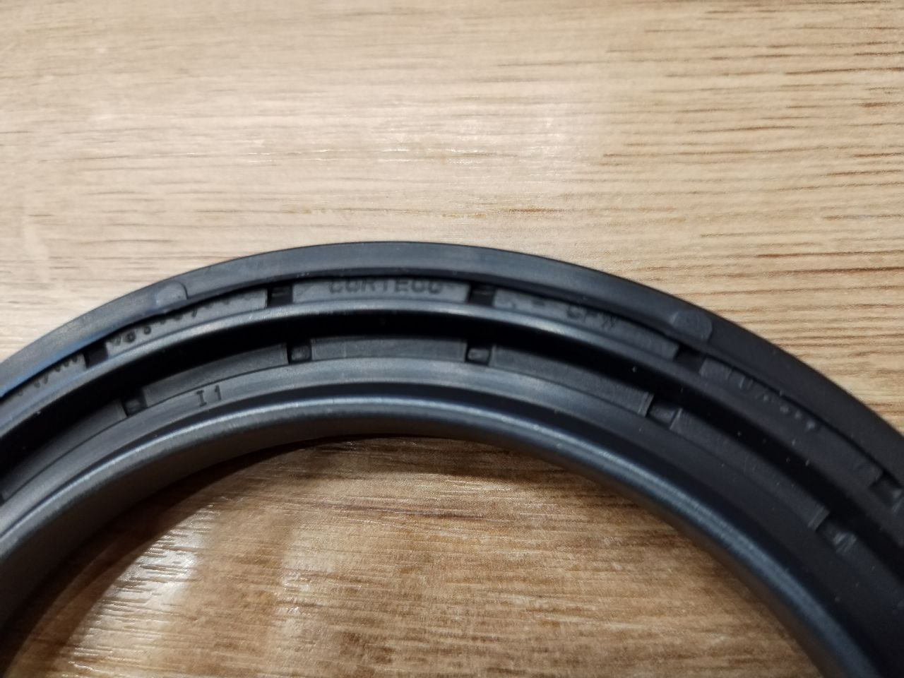 Сальник коленвала задний IVECO 504014232 — Iveco Daily (6G), 3 л, 2021 ...